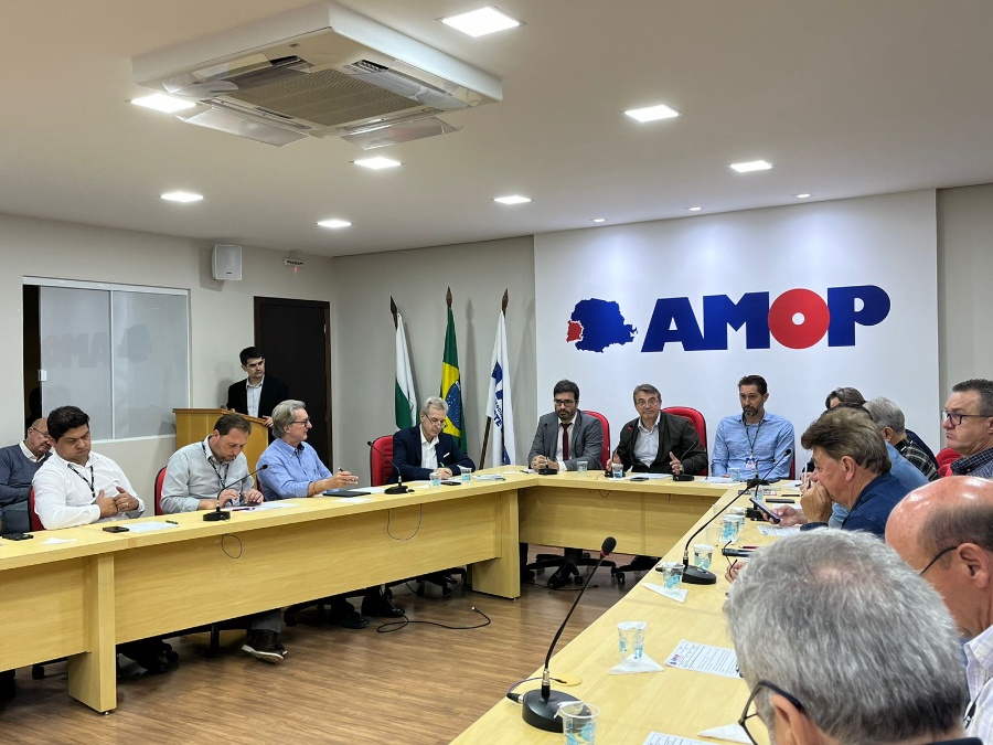 Programa Oeste em Desenvolvimento é recebido pela AMOP em reunião de ...